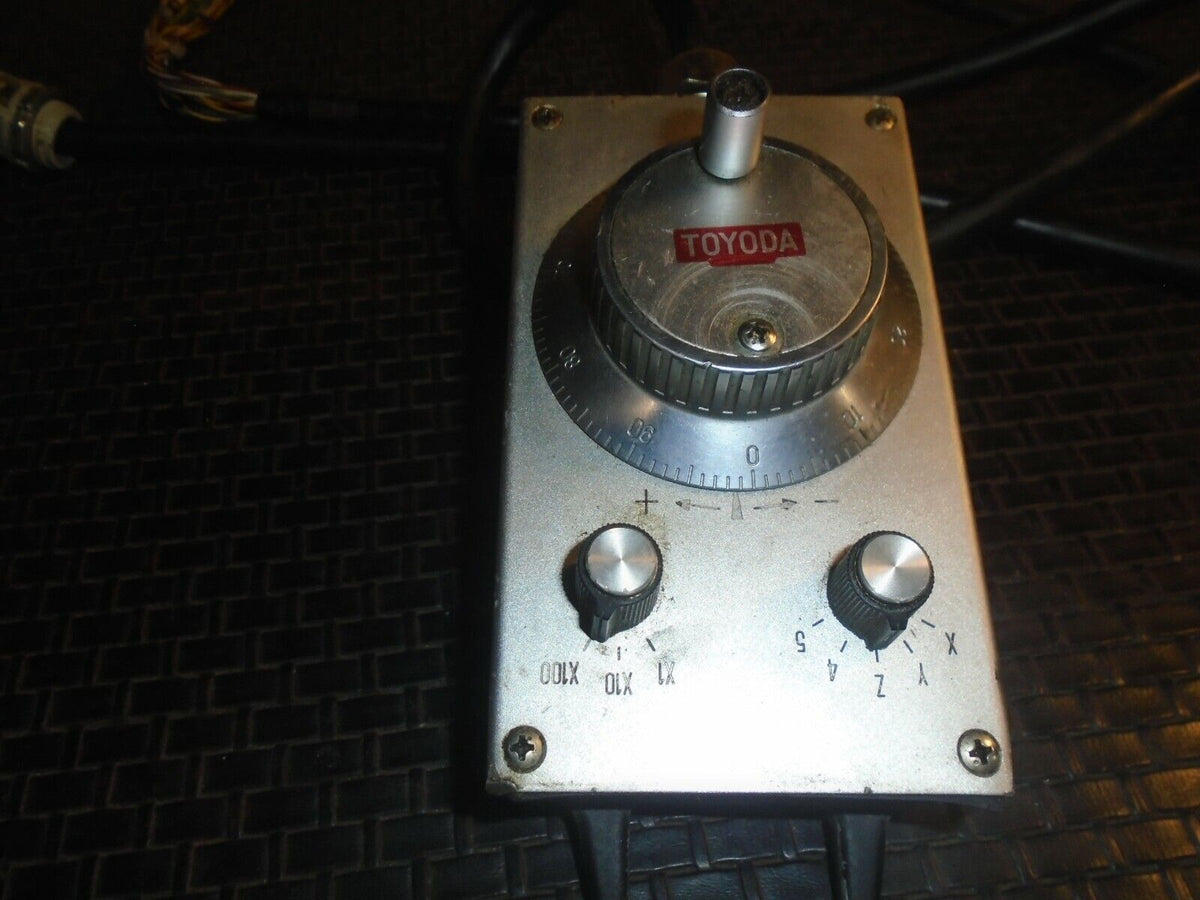 Toyoda CNC Mill Remote Control Switch – Reliable Equipment